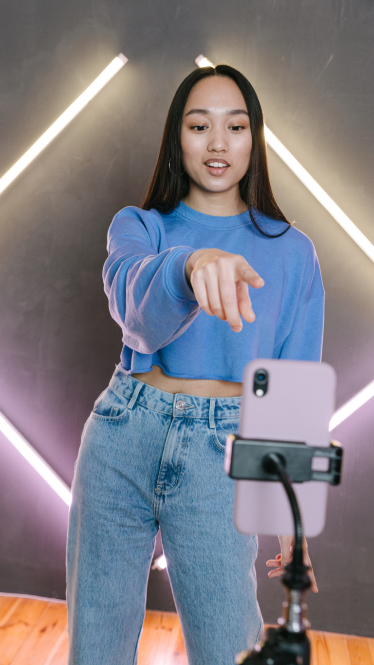 Influencer Partnership Marketing: A Comprehensive Guide - Acceleration Partners